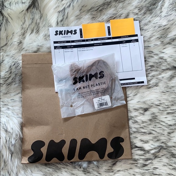 SKIMS | Accessories | Skims Seamless Face Mask Sienna By Kkw | Poshmark